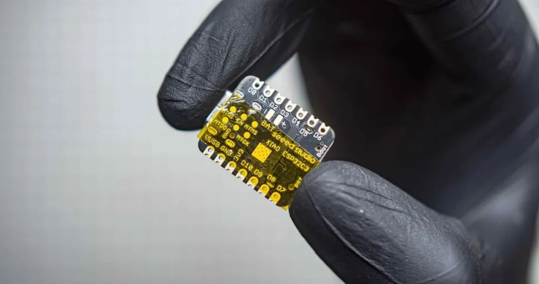 创客项目秀|基于XIAO ESP32C3 的 Cyber Clock_seeed xiao esp32c3电路图详解-CSDN博客