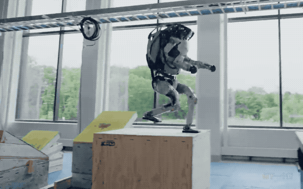 AI+机器人 是代替底层劳动力的趋势！你对SLAM有多了解（文末粉丝福利）-CSDN博客