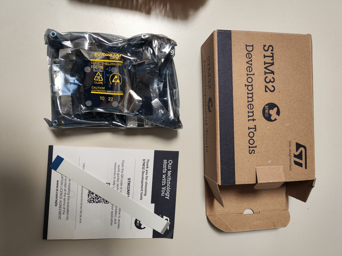 [STM32MP1]【STM32MP135F-DK测评】开箱上电和硬件浅析-CSDN博客