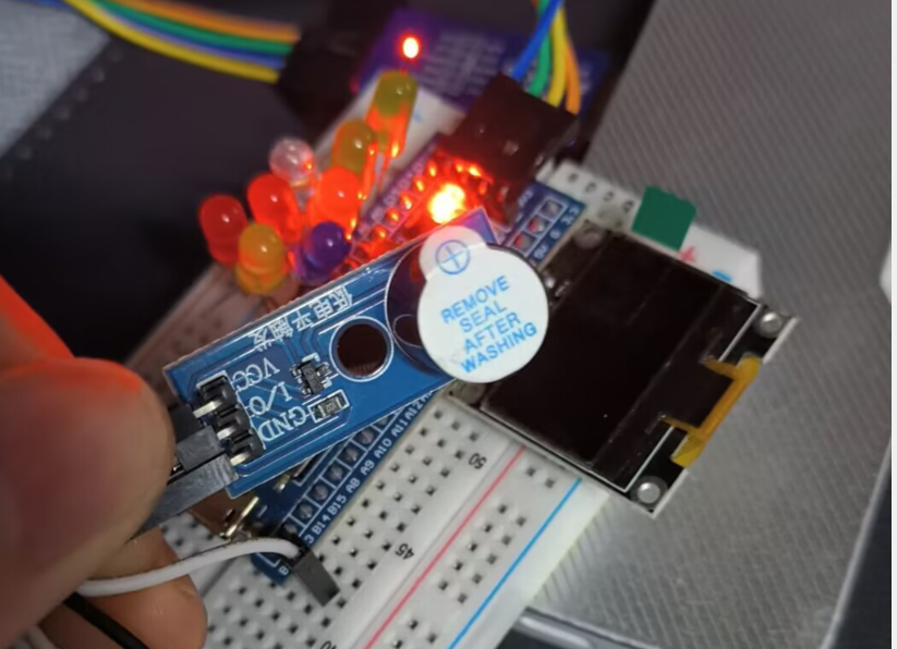 【STM32】标准库教程 面包板教学 实例丰富 知识点教学 资料详实_面包板实现oled显示和gpio-CSDN博客