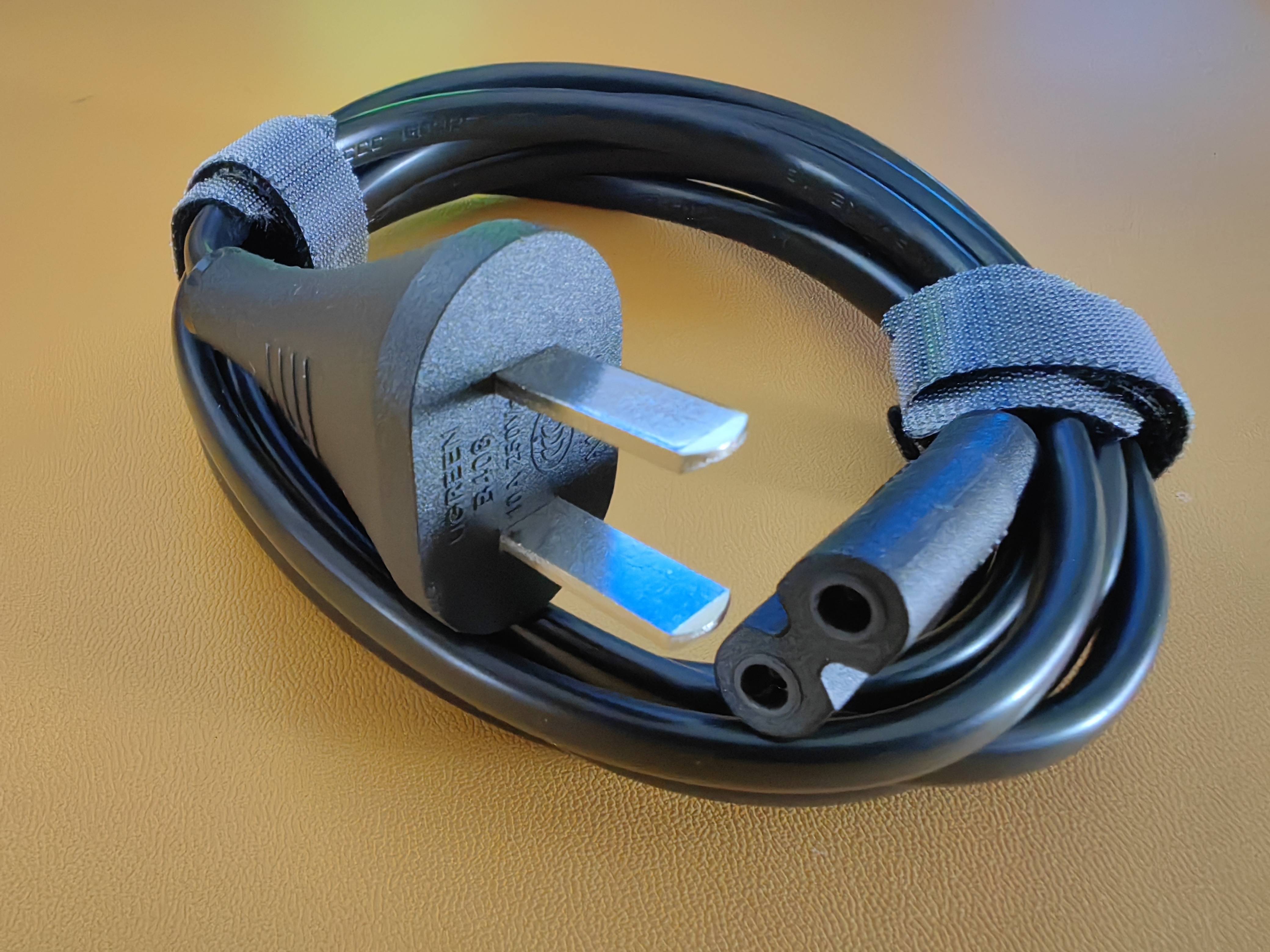 支持100W大功率，原装MagSafe磁吸快充 | 绿联二合一氮化镓桌面充电站使用报告_暗影精灵9 能否使用绿联100w-CSDN博客