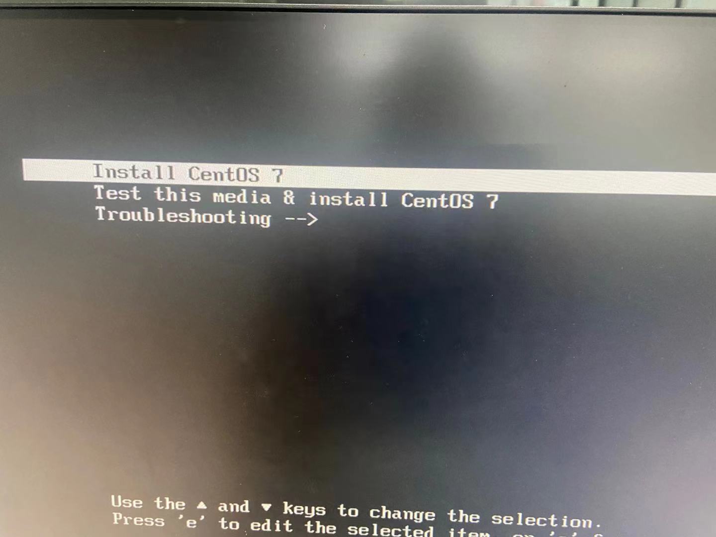 [问题已处理]-安装centos7报错：:dev:root does not exist 问题处理过程_服务器安装系统显示root does not exists-CSDN博客