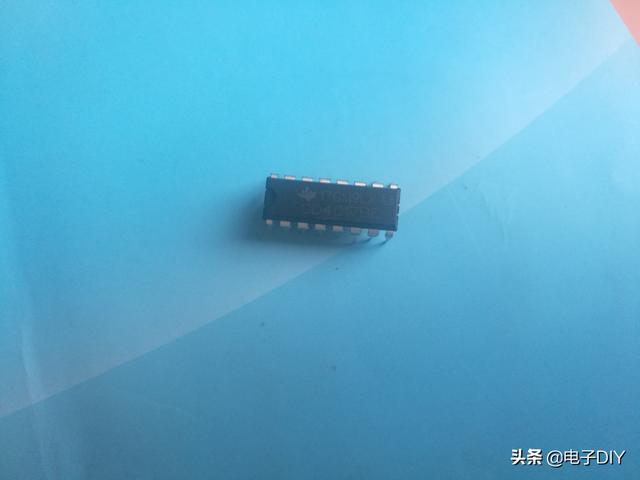 cmos门电路输入端悬空相当于_简单的CMOS数字集成电路介绍_weixin_39713814的博客-CSDN博客