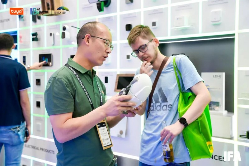 涂鸦智能多款AI硬科技闪耀IFA 2024，引领未来生活新趋势_涂鸦 动态电价-CSDN博客