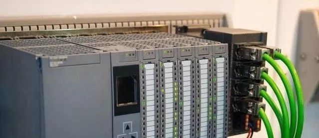 st编程语言和c语言一样不,STL，ST，SCL等PLC高级编程语言介绍-CSDN博客