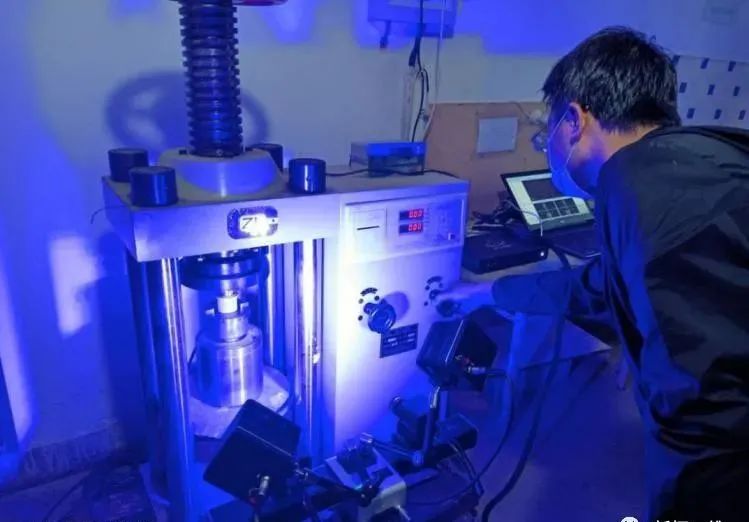 XTDIC三维全场应变测量应用于传感器荷载下的性能测试-CSDN博客