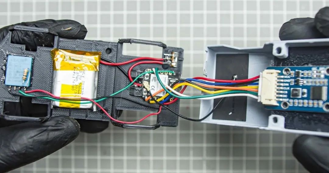 创客项目秀|基于XIAO ESP32C3 的 Cyber Clock_seeed xiao esp32c3电路图详解-CSDN博客