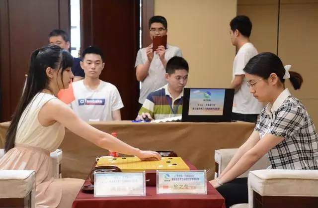 C 结构体初始化 力扣791 C自定义比较函数的结构体写法 Csdn博客 