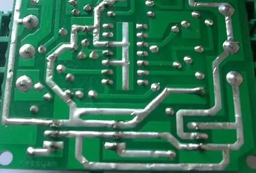 PCB板上可以走100A的电流吗？大电流路径设置技巧-CSDN博客
