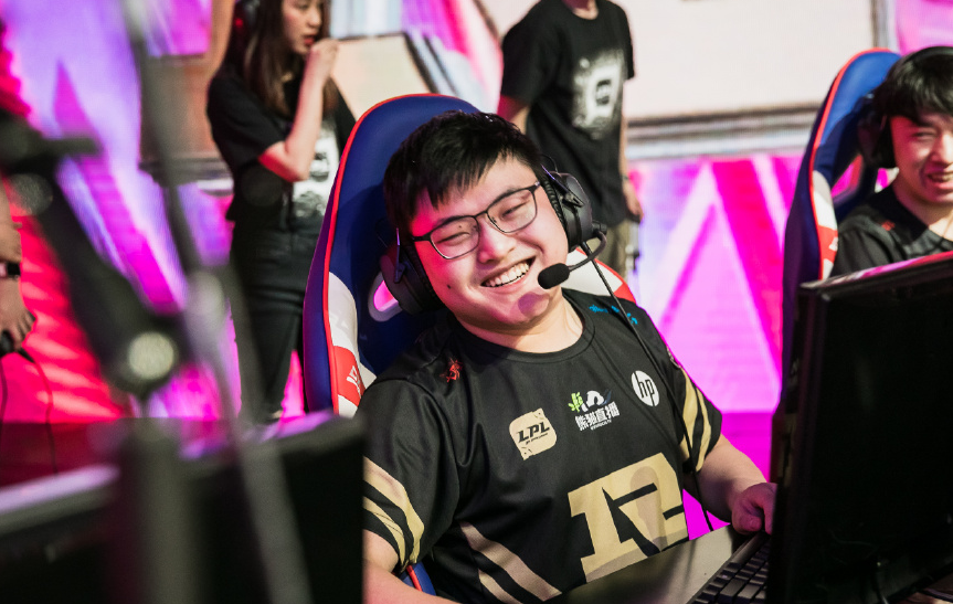 Uzi首发出场！EDG迎战IG，像极了游戏搬砖赚钱项目！-CSDN博客